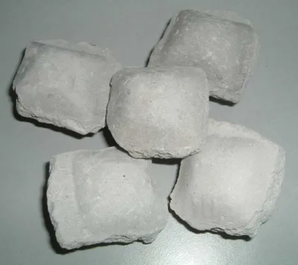 Buy Caustic Calcined Magnesite/light Burnt Magnesite/mgo/ Cinder Ball ...