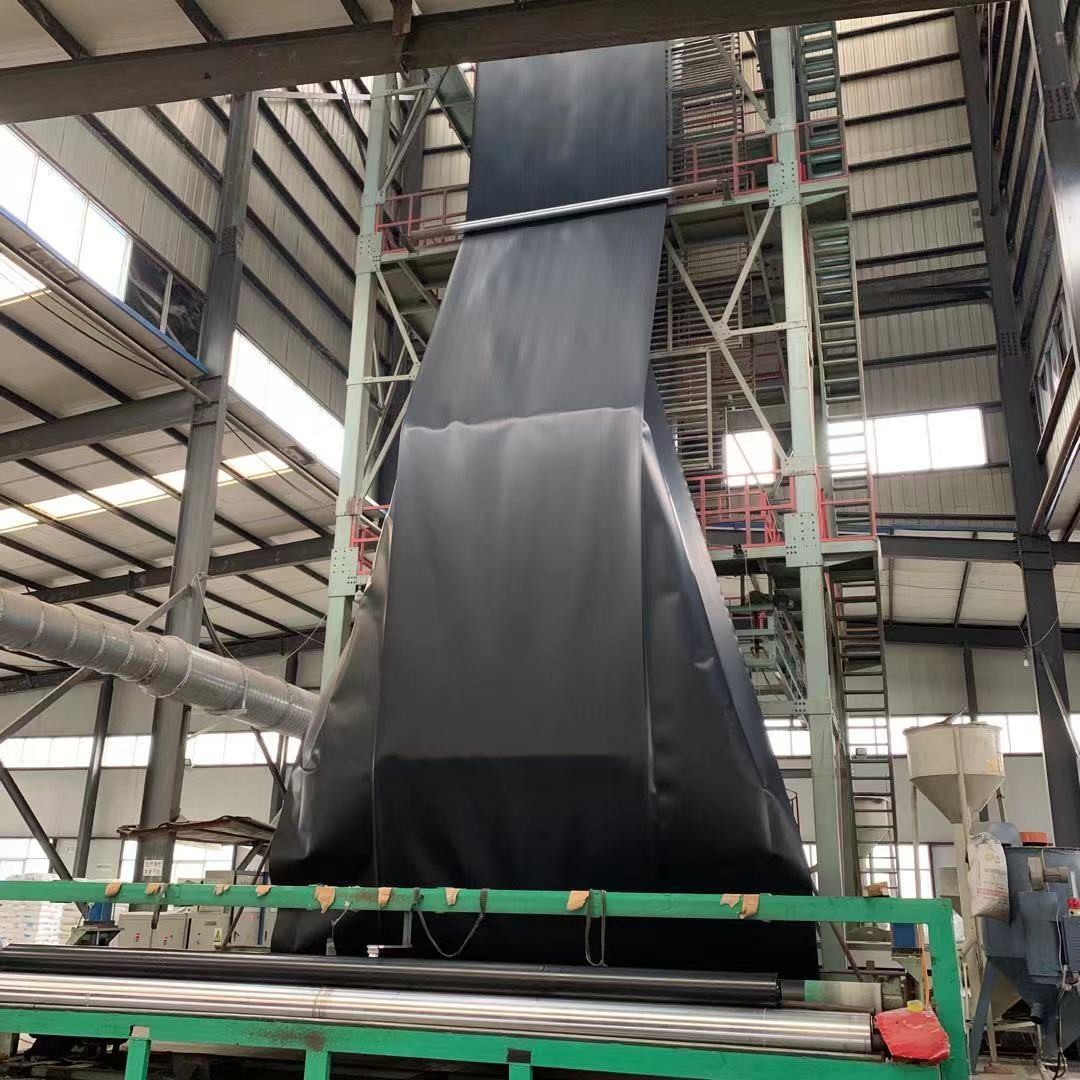 Buy Polyethylene Geomembrane Waterproofing Pond Lining Dam Liner 500 ...