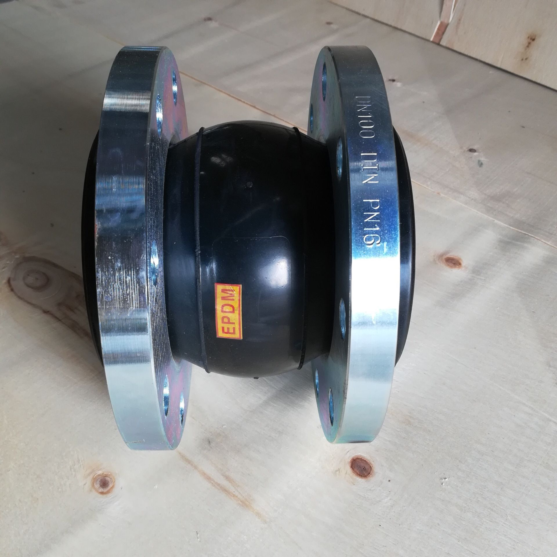 Buy Single Ball Expansion Joints Flexible Joint Rubber Bellow Flange ...