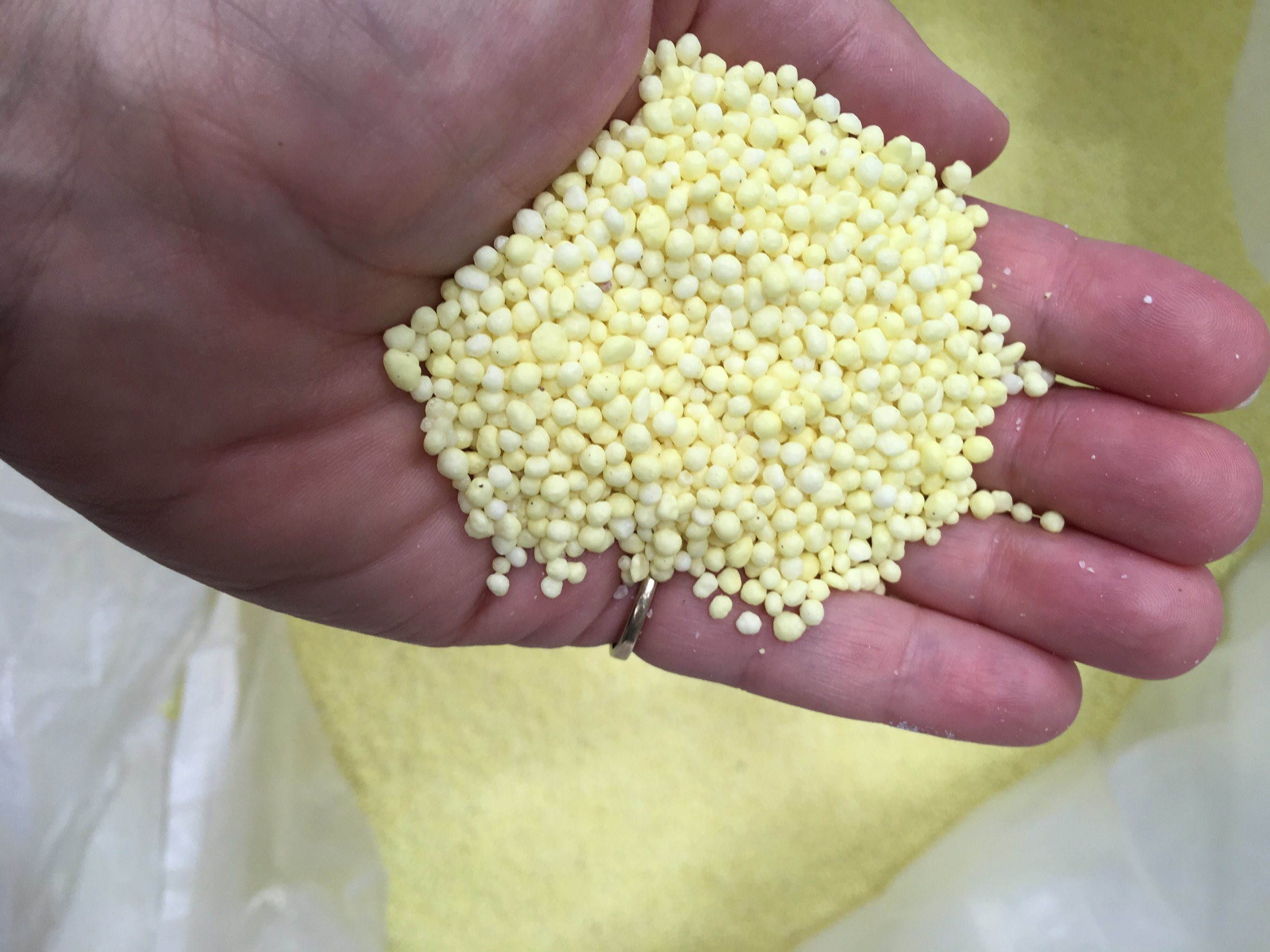 Buy Slow-released Polymer Coated Urea Sulfur Coated Urea Fertilizer ...