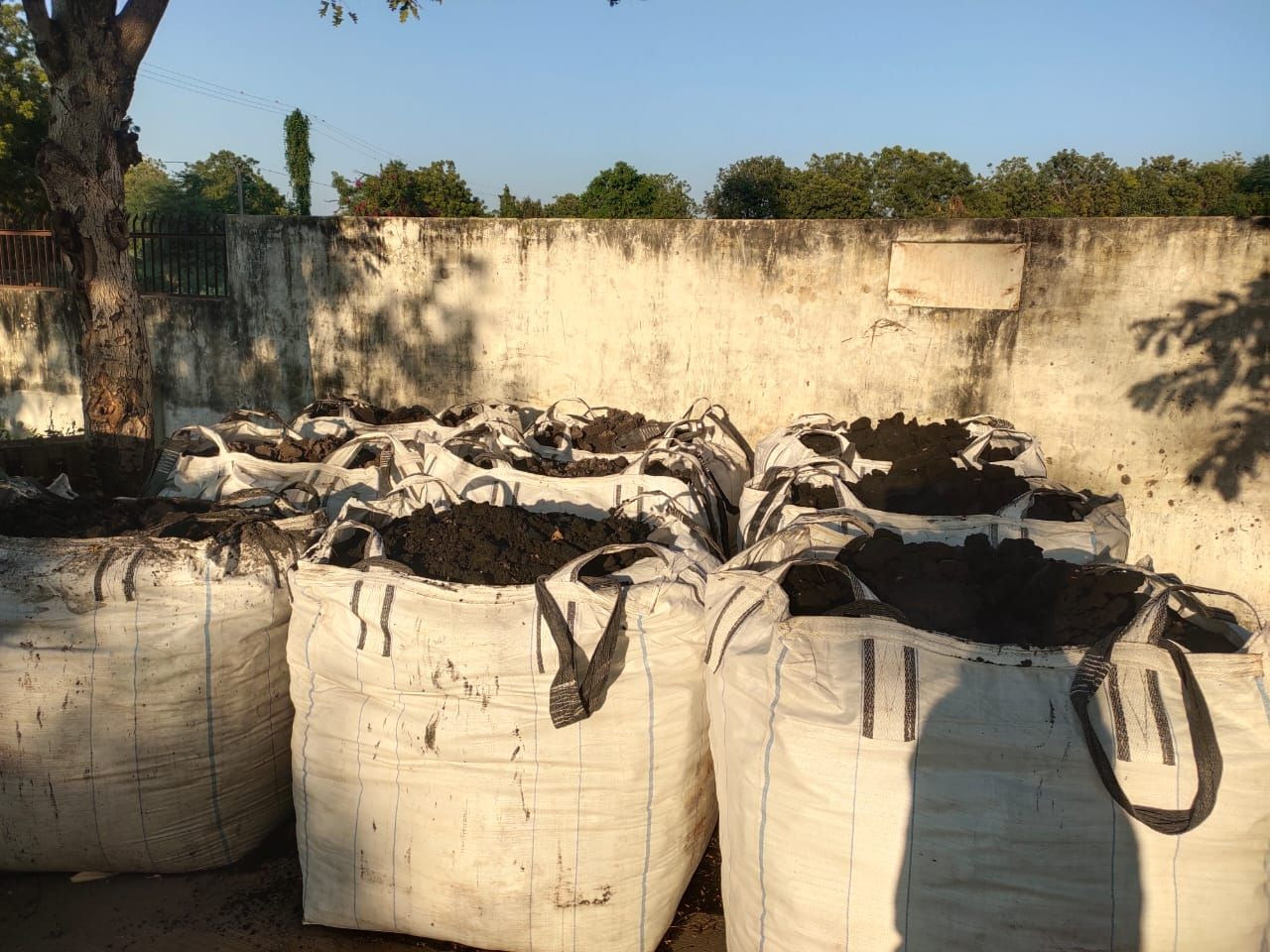 Buy Lagoon Sludge Removal Services from Petroneft Non-Entry Engineering ...