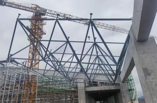 Buy Prefabricated Football Field Structure: Steel Truss Space Frame ...