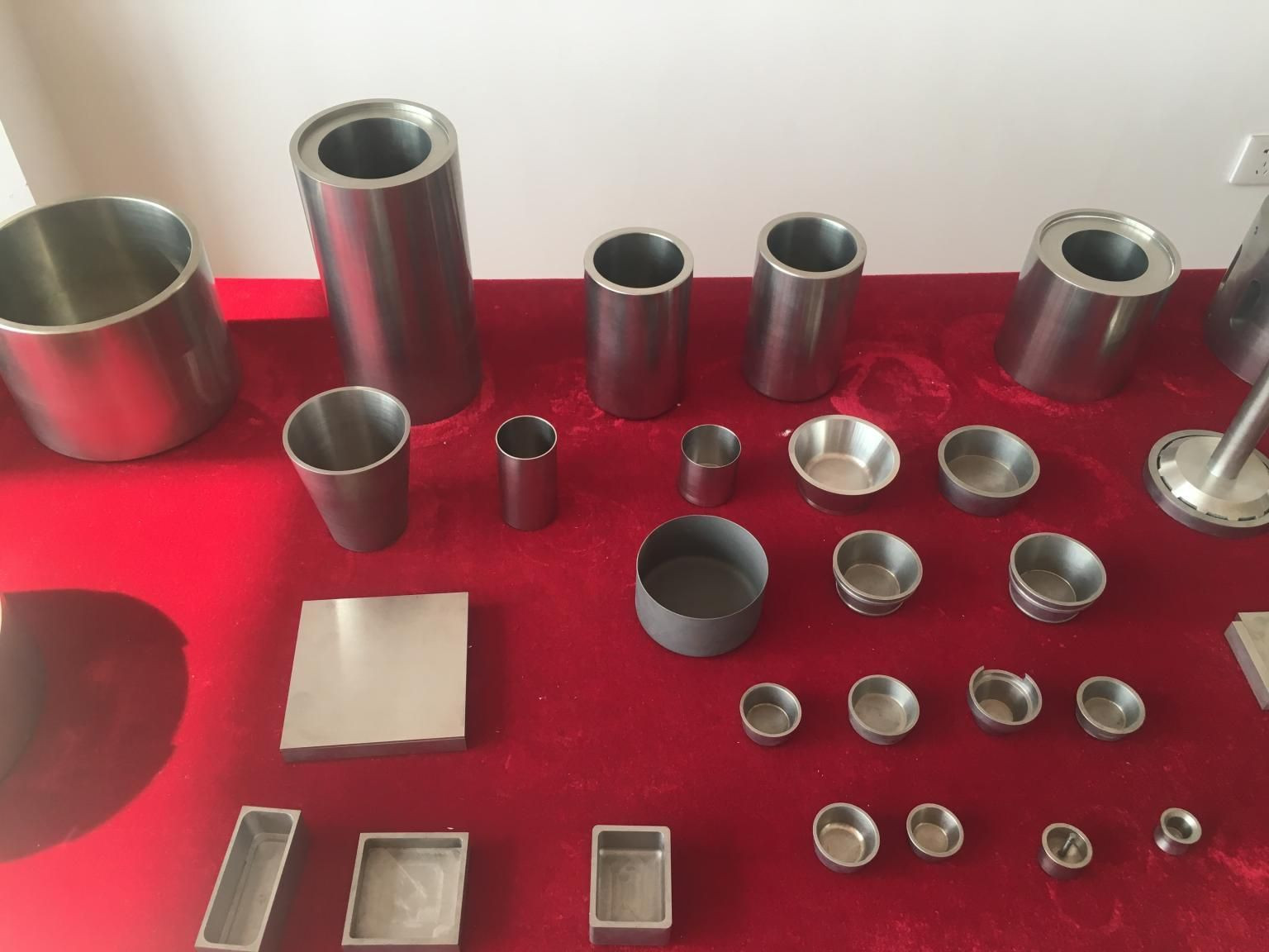 Buy High Purity Molybdenum Crucible | Custom Sizes from HeNan Ming ...