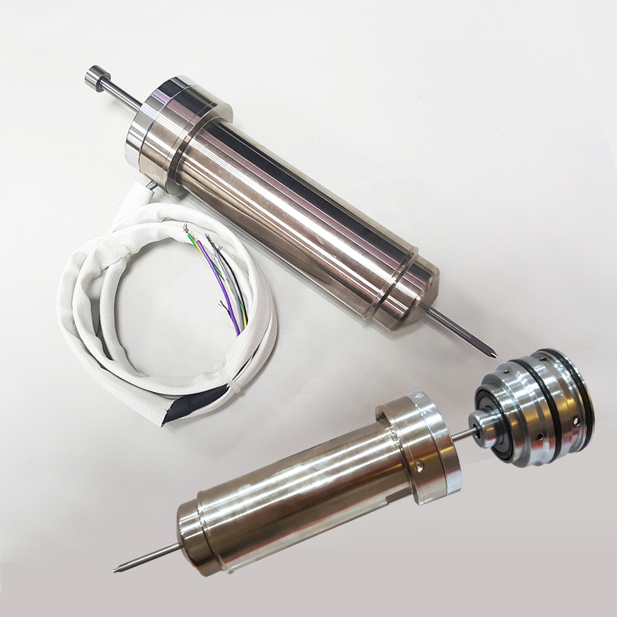 Buy Air Cylinder Valve Gate Nozzle Hot Runner System For Plastic ...