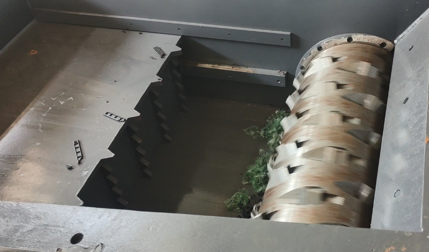 Buy Plastic Shredder Machine For Tyre/pp/hdpe/blue Drum from Zhejiang ...