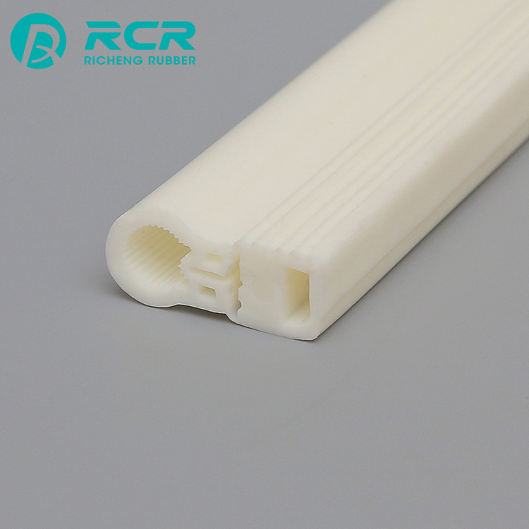 Buy Customized Size Inflatable Rubber Tube from Jiangsu Richeng Rubber ...