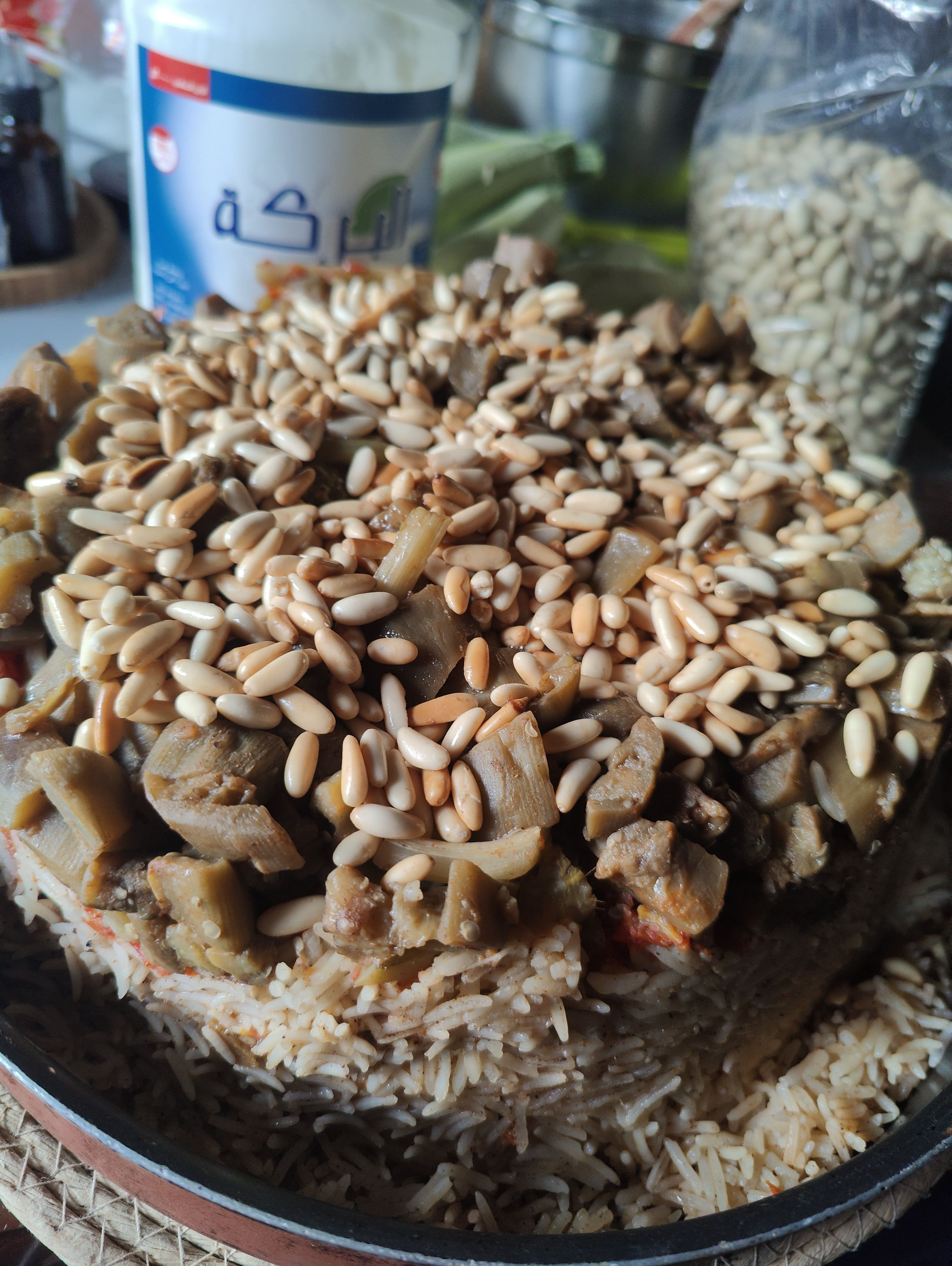 Buy Lebanese Pine Nuts from Saleh Makarem Corporation for General ...