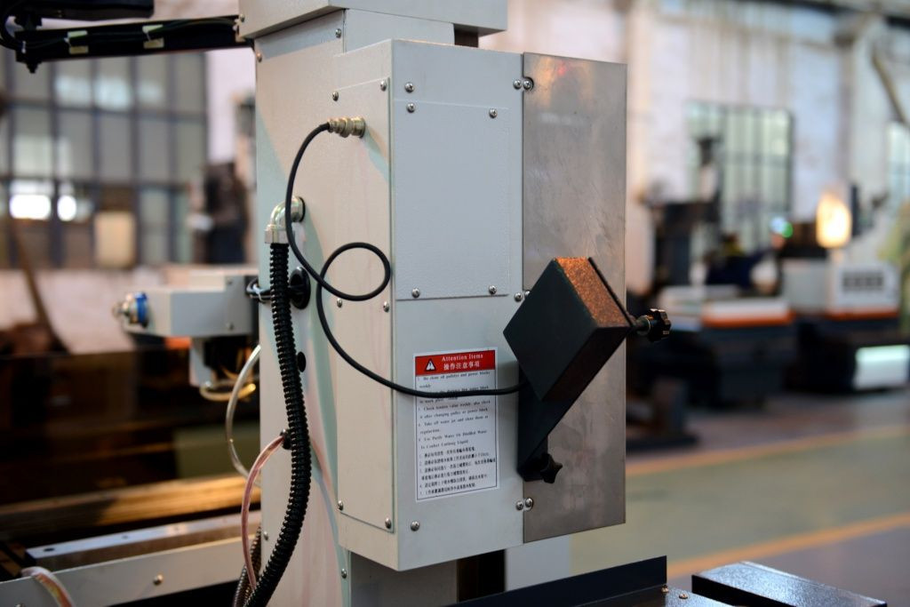 Buy C Frame Reusable Wire Cut Edm Cnc Multi-pass Cutting Qc350 (better ...