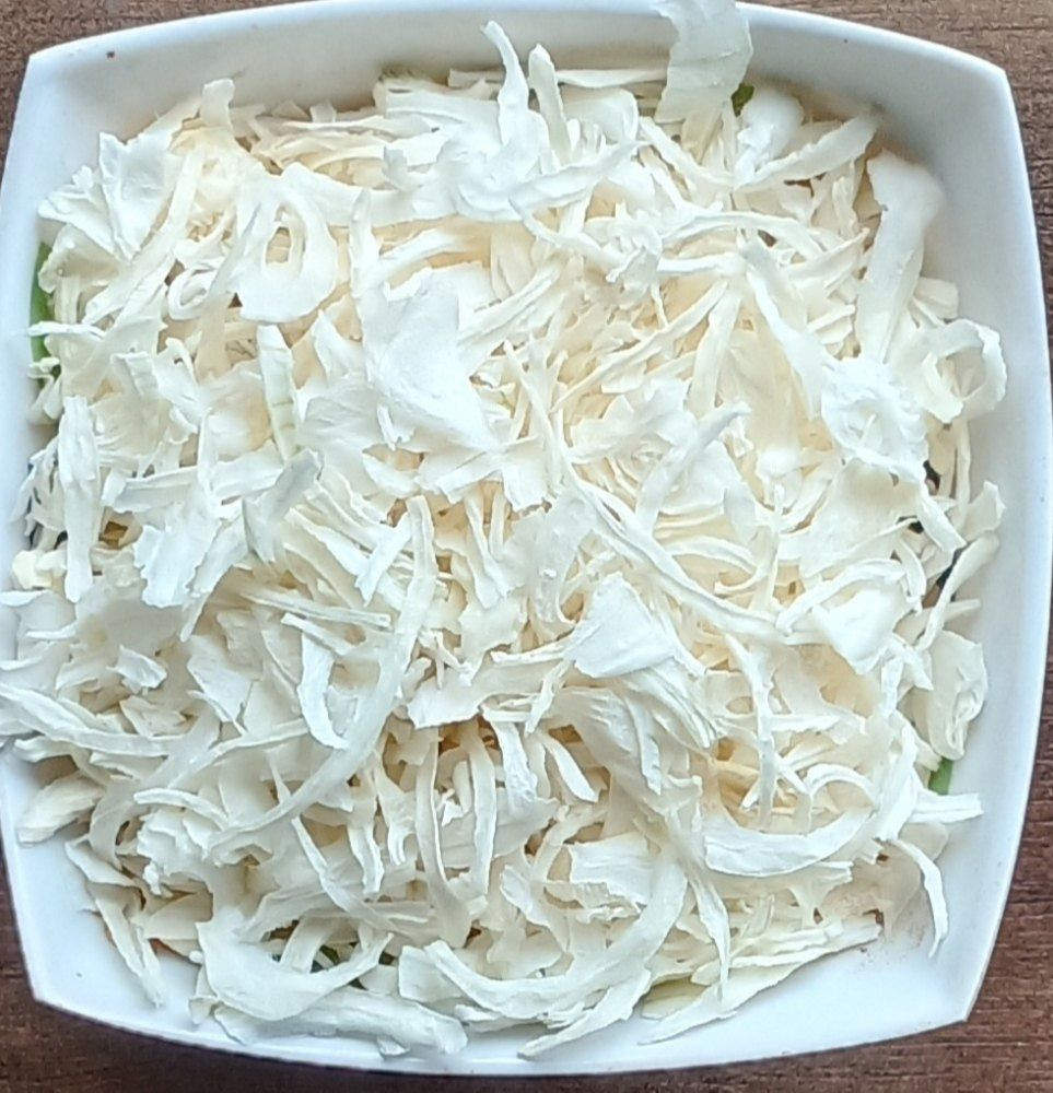 Buy White Onion Flakes from 4MAX GLOBAL EXIM PVT LTD, India ...