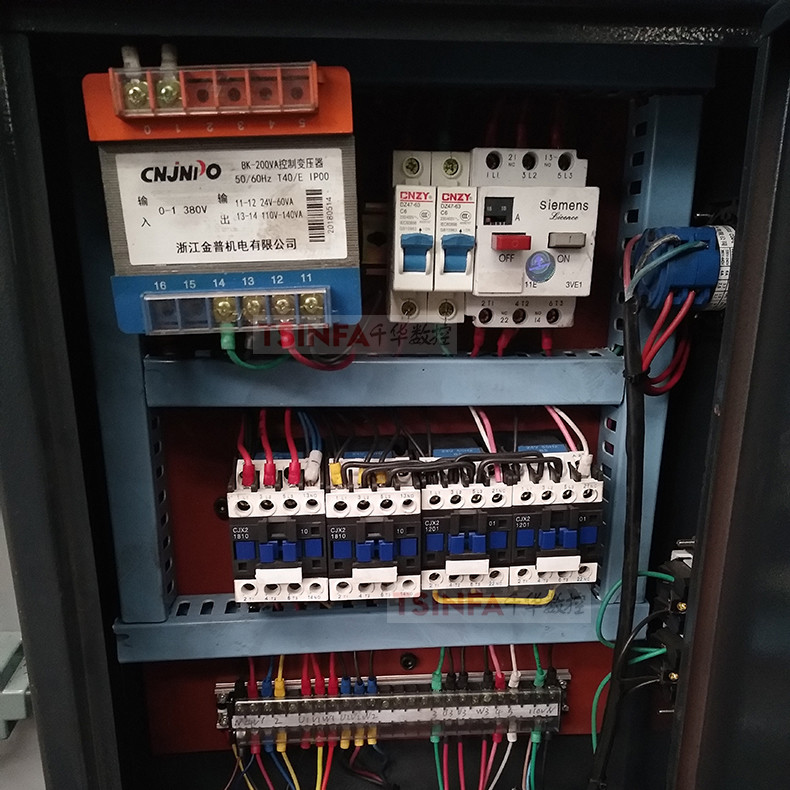 Buy Universal Milling Machine 4h/4v Manual Turret Milling Machine On ...