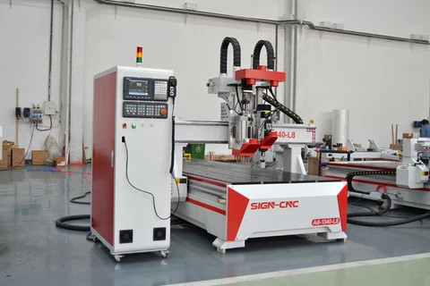 Buy Atc Cnc Router Machine 1325 Syntec System Woodworking Cnc Router With Drilling Head from ...