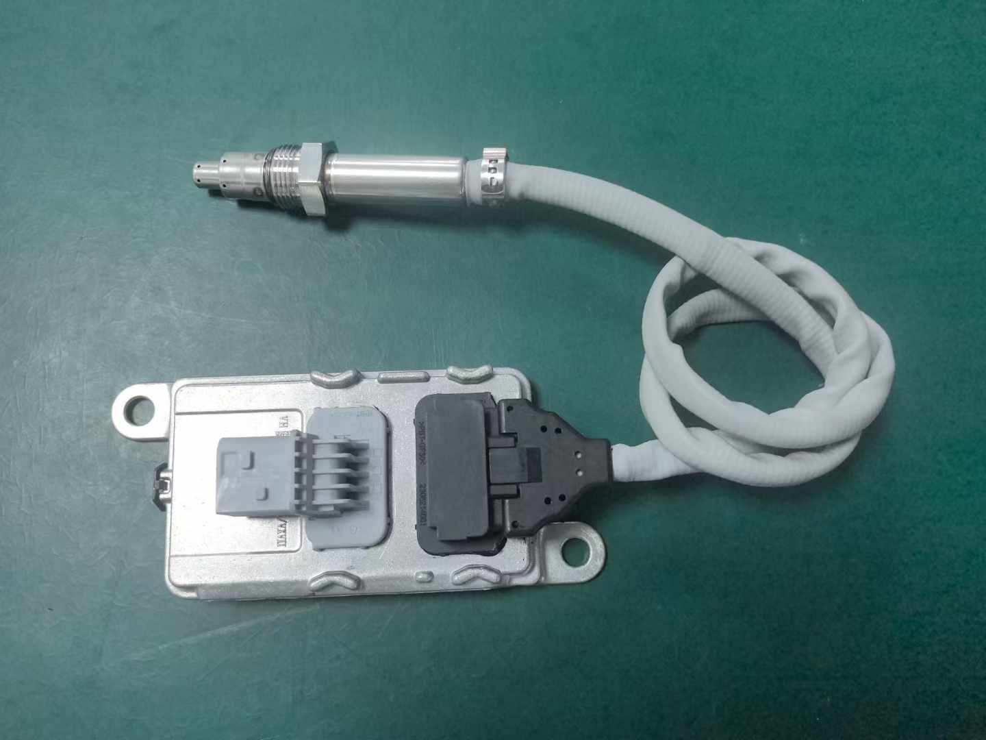 Buy Nitrogen Oxide Nox Sensor A0101531628 For Mercedes Benz Actros Axor ...