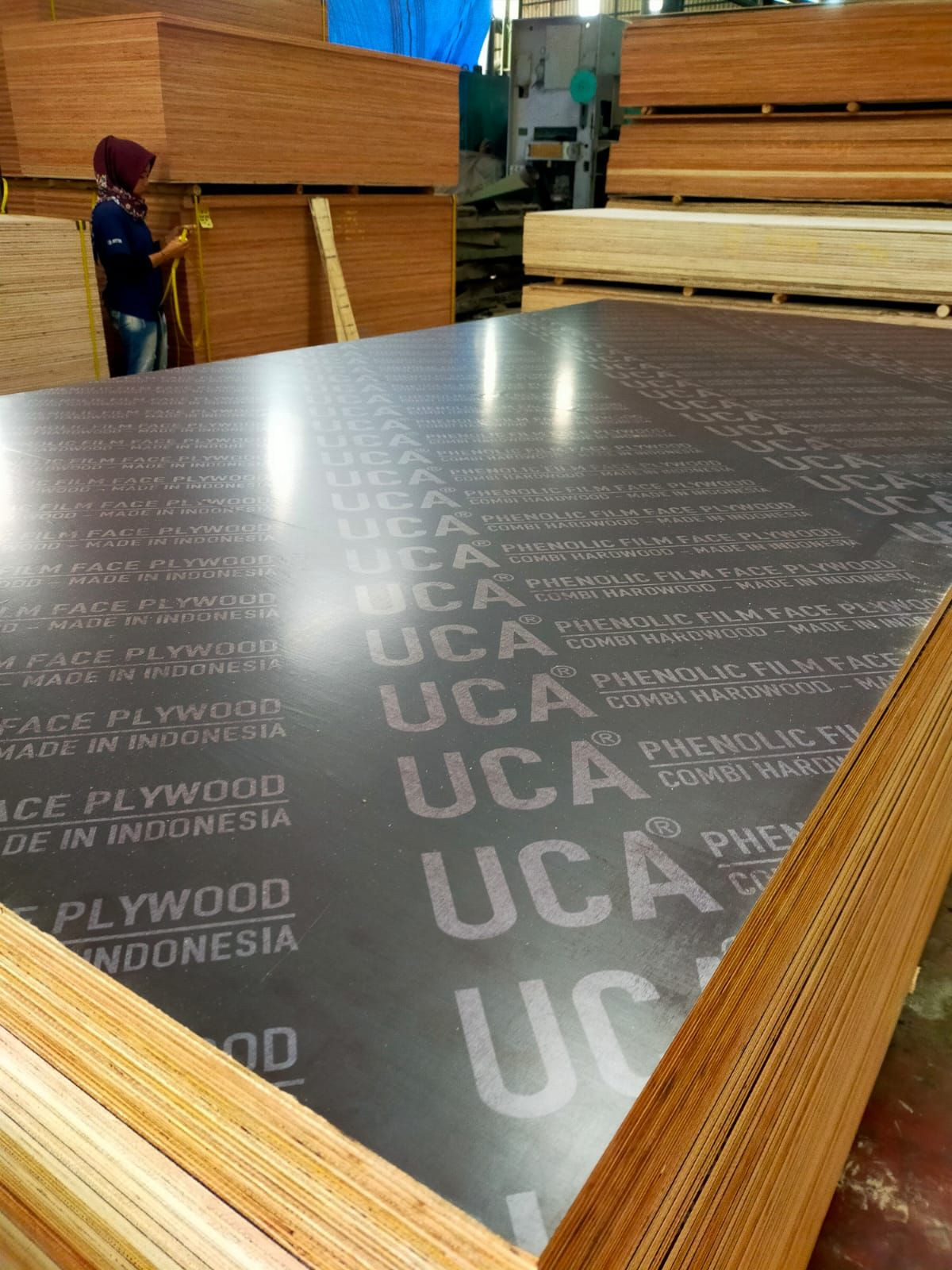 Buy Premium Film Faced Coated Plywood from PT. Coalesco Opulence ...