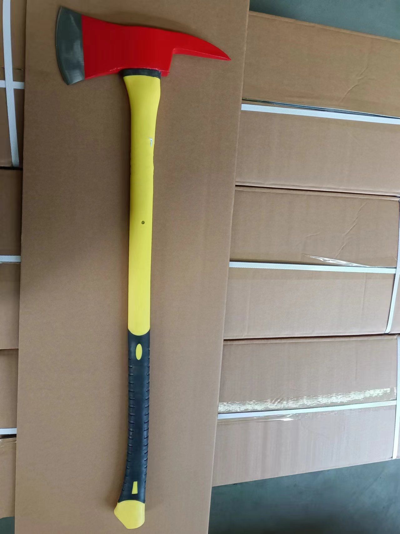 Buy Fire Fighting Axe A623 3.5lb from SHANDONG JINFU TOOLS CO.,LTD, China | Tradewheel.com
