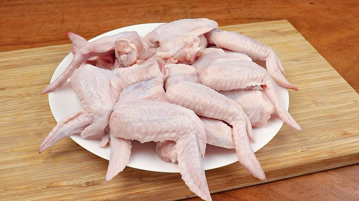 Buy Halal Premium Fresh Frozen Chicken Wings (middle 3 Joints) Custom ...