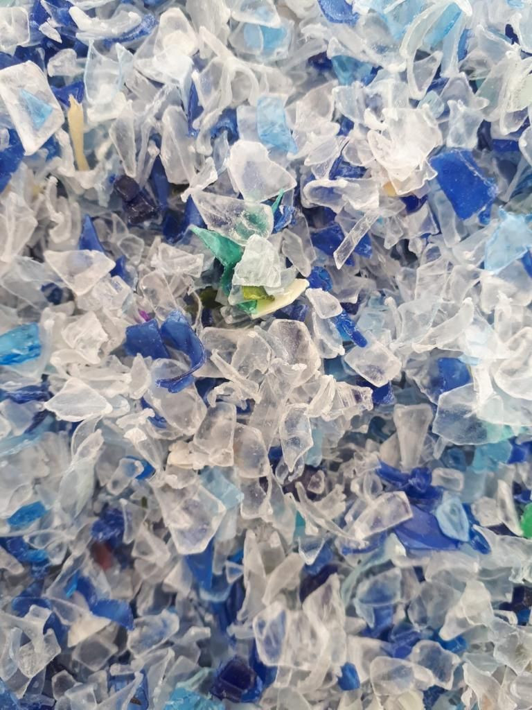 Buy Pet Flakes Color from CRUZ PLASTIC GLOBAL.S.L, Spain | Tradewheel.com