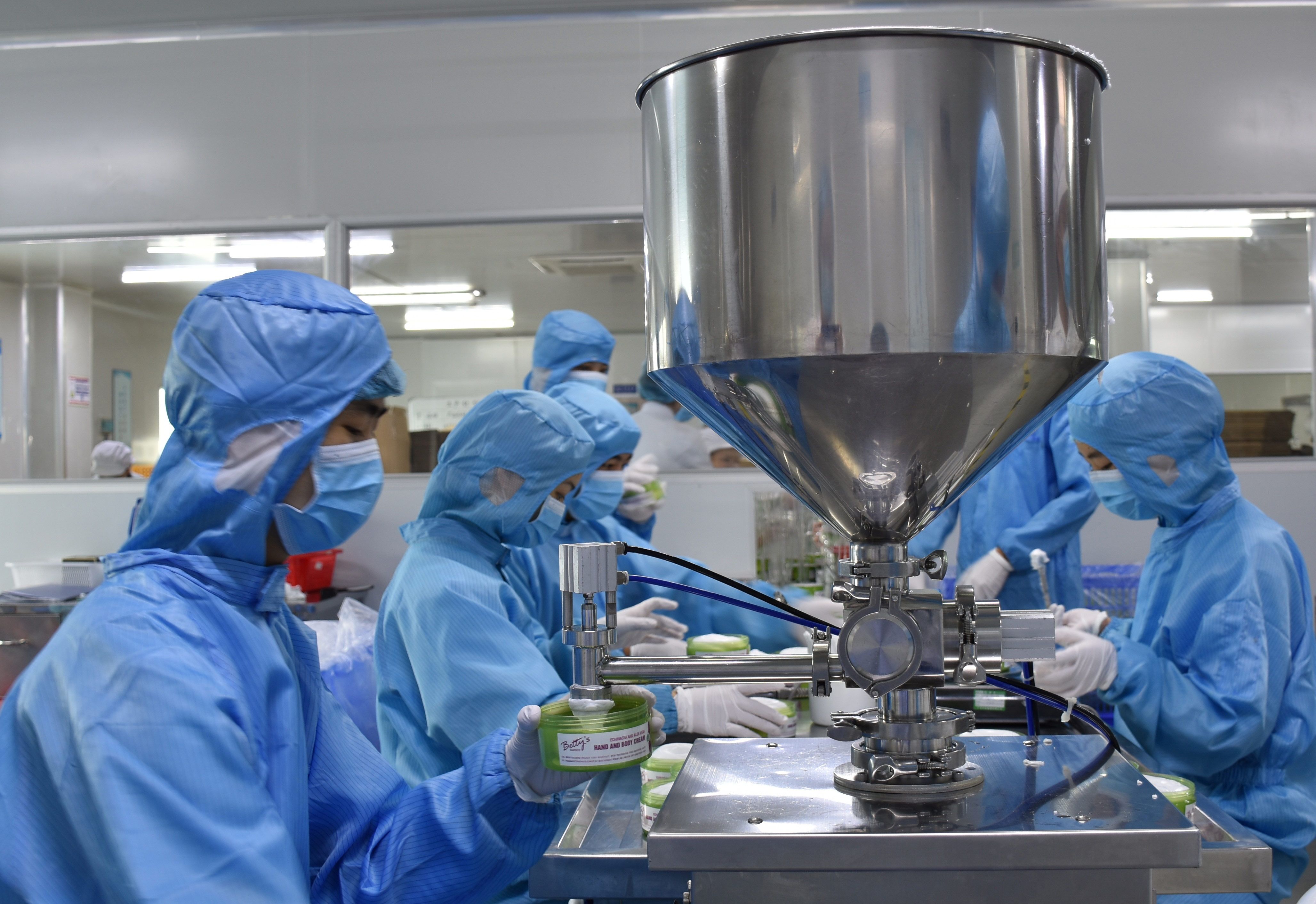 Buy Private Lable Oem Propolis Vitamin C B3 B5 B6 Face Cream from Guangzhou Freshbeauty Cosmetic ...