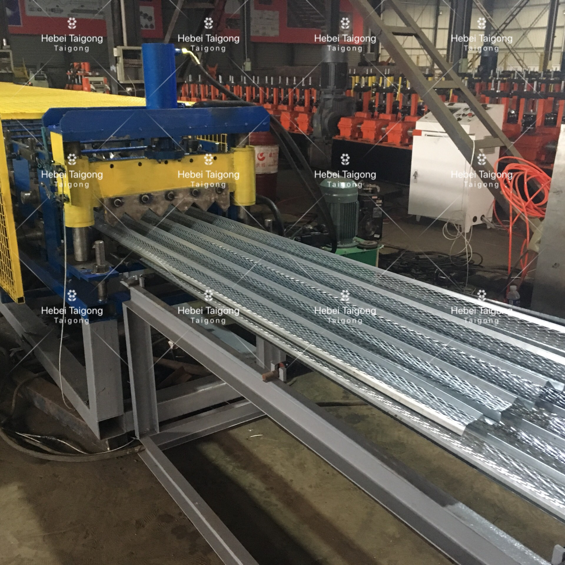 Buy Building Materials Retaining Walls Galvanized Wire Mesh Metal Rib ...