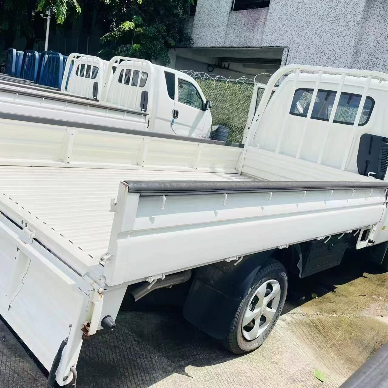 Buy Isuzu Loading Truck , Ready To Export From China. Model : F350 (4x2) Flat Truck-1 (right ...