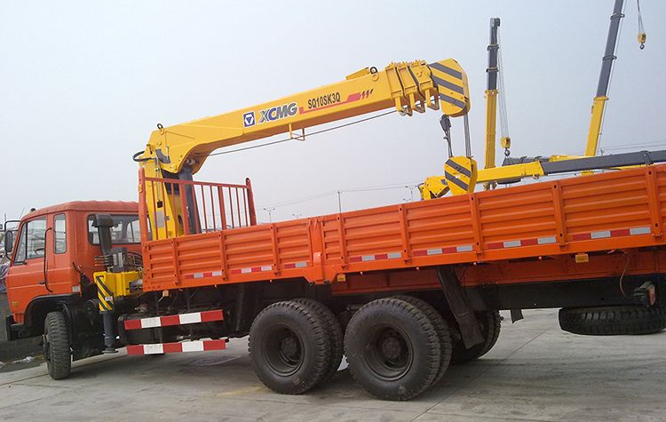 Buy Xcmg Official Sq5sk3q Chinese Mobile Crane 5 Ton Small Telescopic Boom Truck Mounted Crane ...