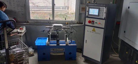 Buy Gear Motor Balancing Testing Machine from Shanghai Guangchun ...
