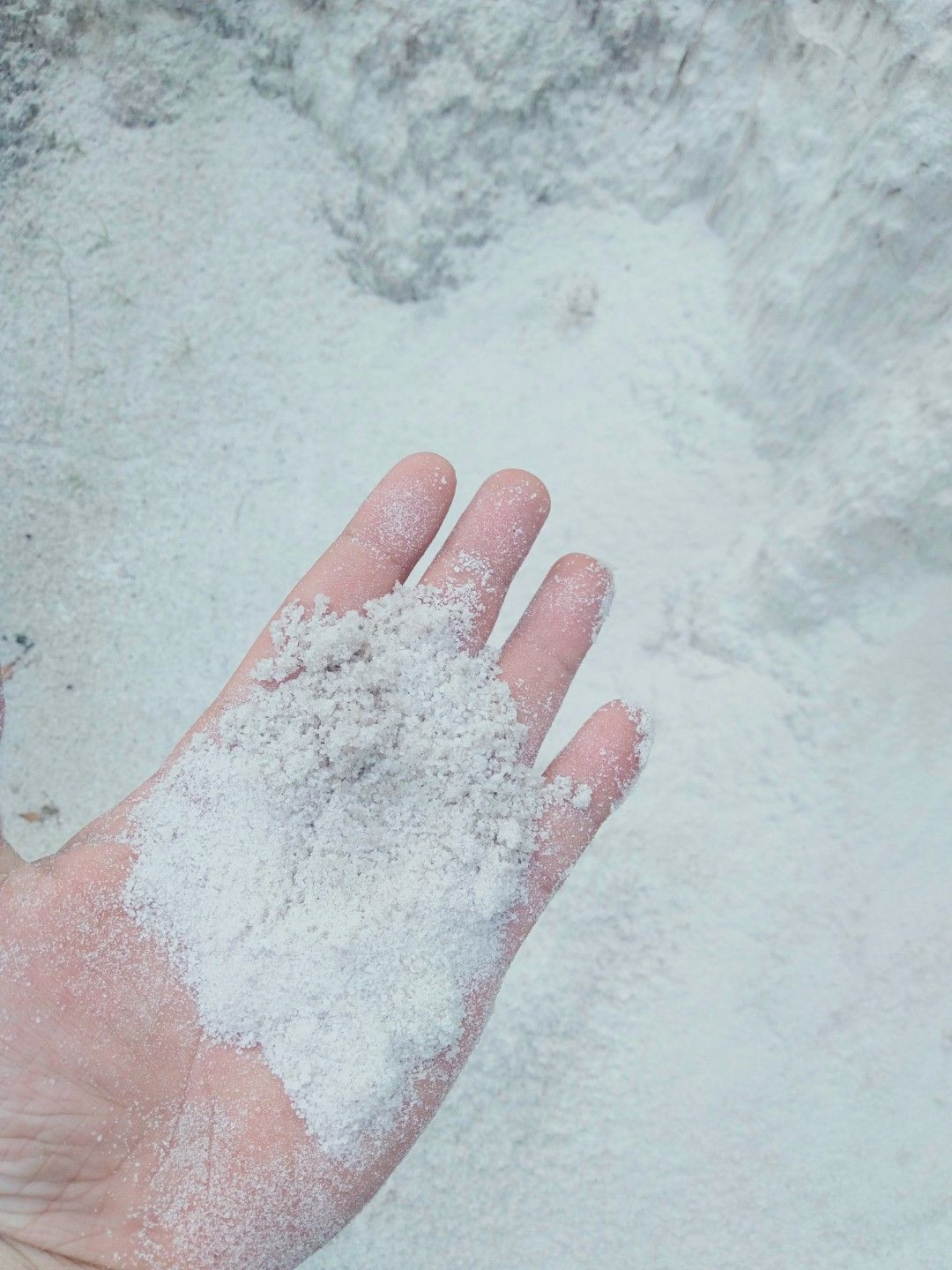 Buy Silica Sand Powder from AHR Group, Indonesia | Tradewheel.com