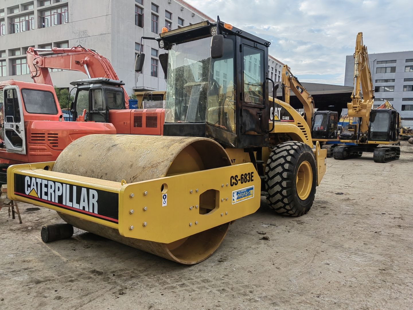 Buy Cat Cs683 Road Roller Japan Used Road Roller from PF Machinery ...