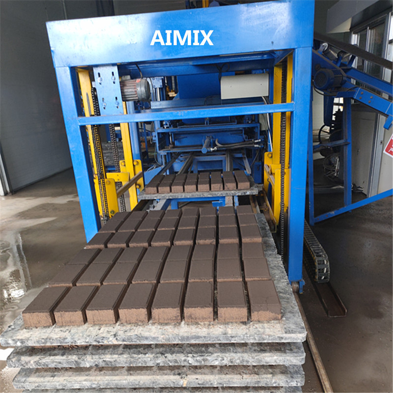 Buy Diesel Engine Mobile Hollow Concrete Block Brick Making Machine For ...