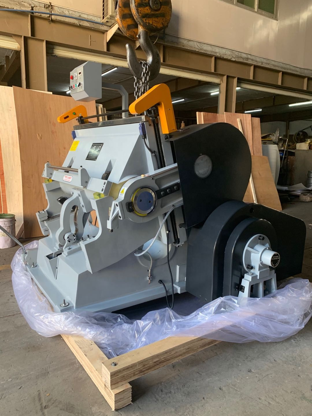 Buy Manual Creasing And Die Cutting Machine Ml930 from Wenzhou Zensen ...