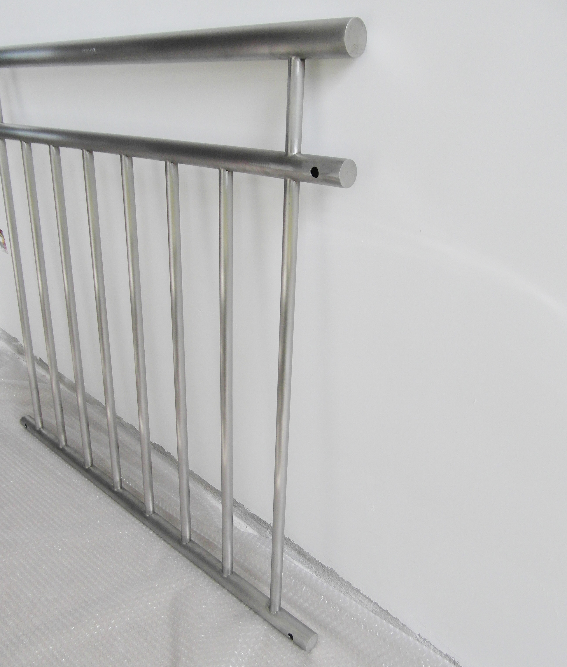 Buy Stainless Steel Porch Railing Pipe Balcony Railing Modern Balcony Railing Designs from ...