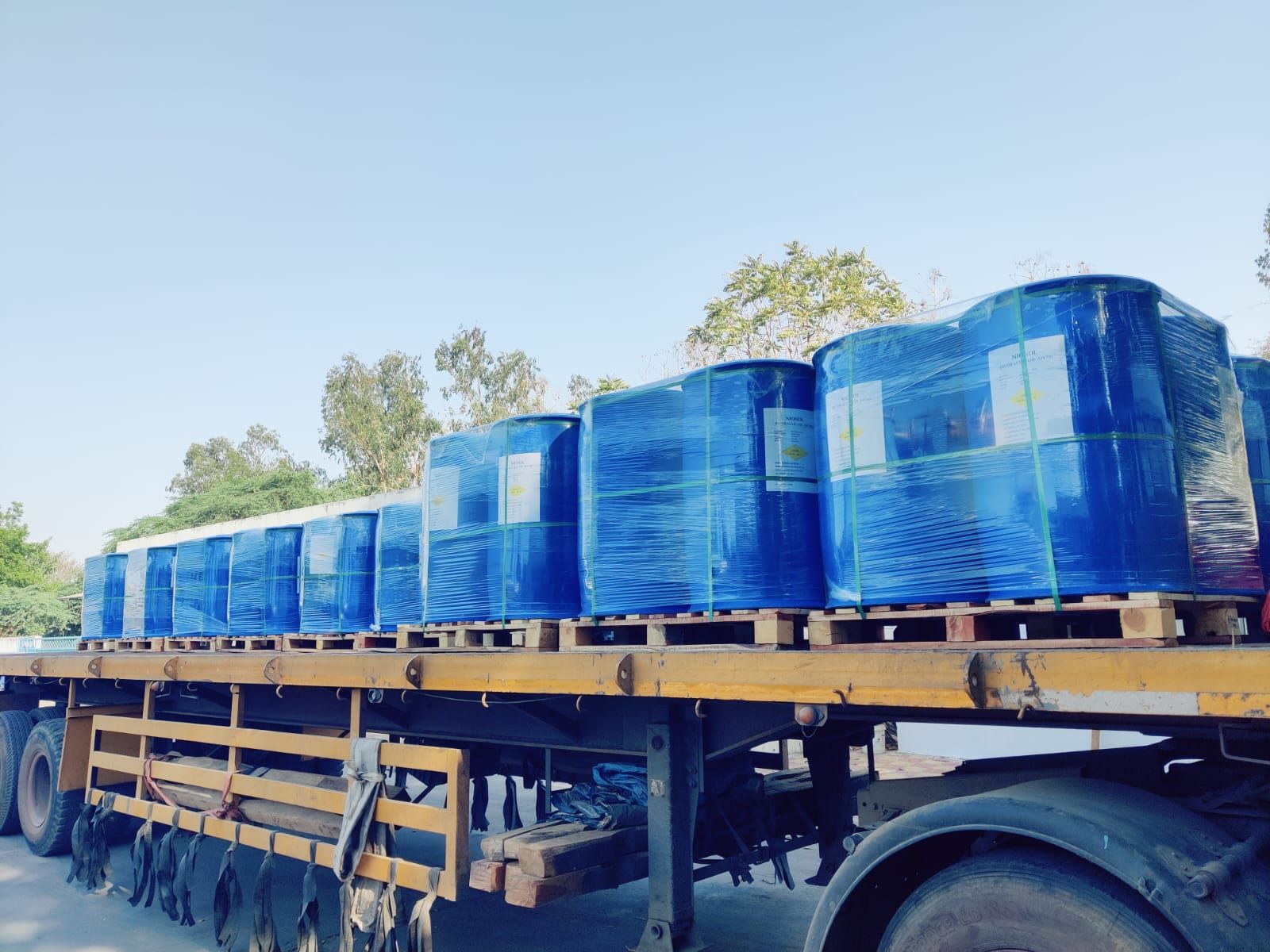 Buy Hydraulic Oil Aw68 from New Age Petro & ConChem, United Arab ...