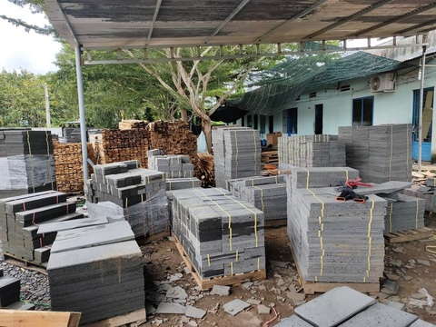 Buy Cubic Stone Garden Flooring Hole Surface Lava Stone 100% Vietnamese ...