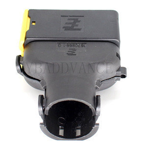 Buy 1-1563759-1 And 1670866-1 18 Pin Hdscs Series Tyco Amp Connector ...