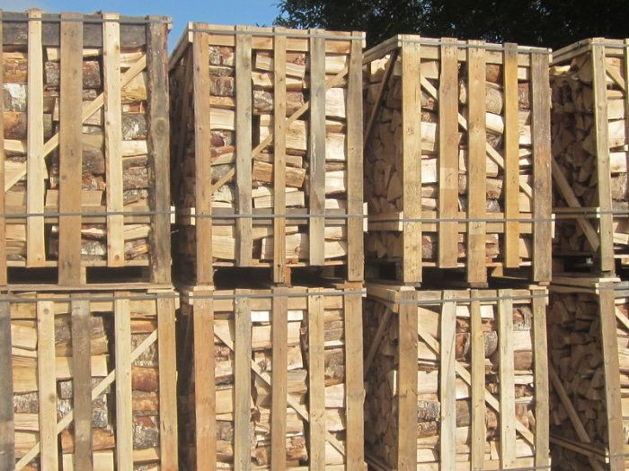 buy-cleaved-firewood-in-a-box-2rm-33cm-oak-logs-for-firewood-from-ak