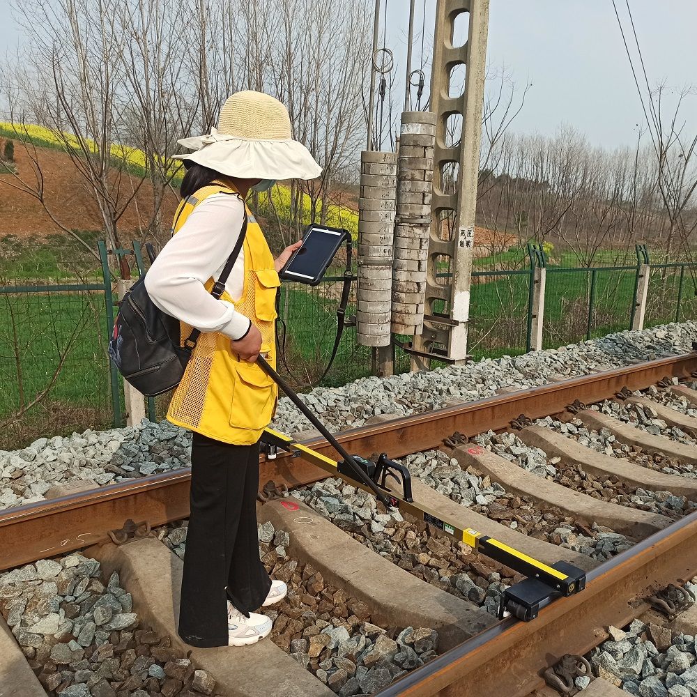 Buy Digital Portable Rolling Track Level Gauge For Track Geometry ...