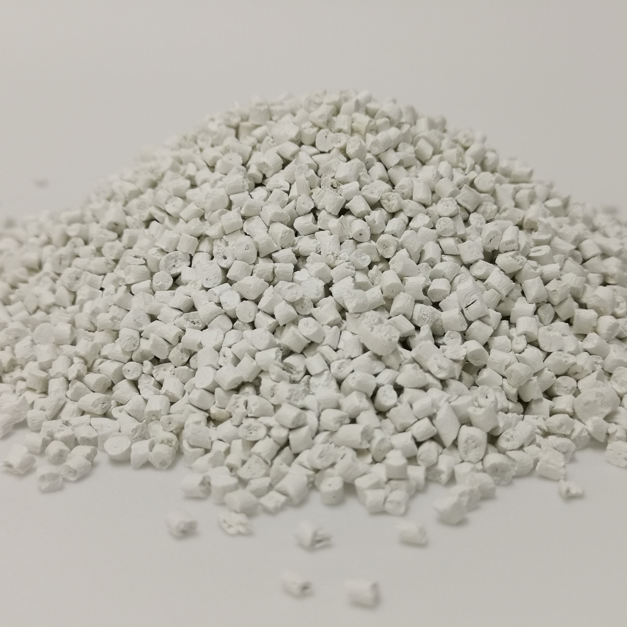 Buy Nylon Polyamide Pa6 Granulate Thermal Conductive Pa6 Pa6 Plastic ...