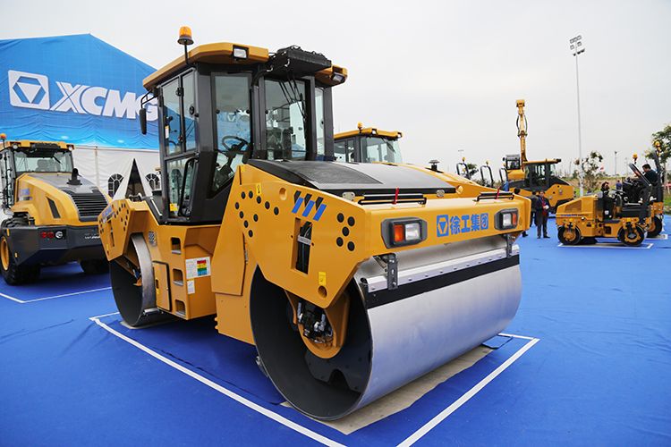 Buy Xcmg Official New Asphalt Compaction Machinery Xd133 13 Ton Double ...