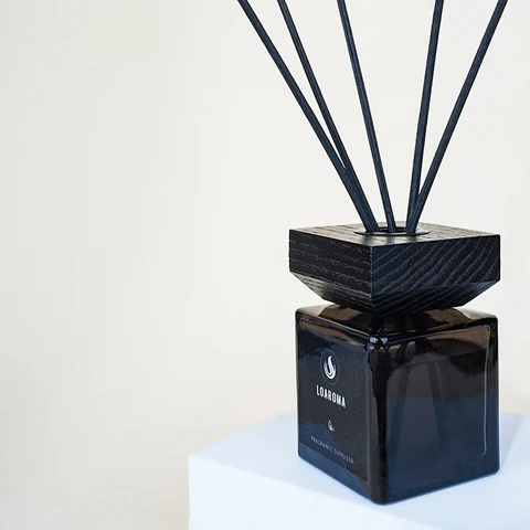 Buy Luxury Black Glass Bottle Reed Diffuser Decorative Flower Fragrance ...