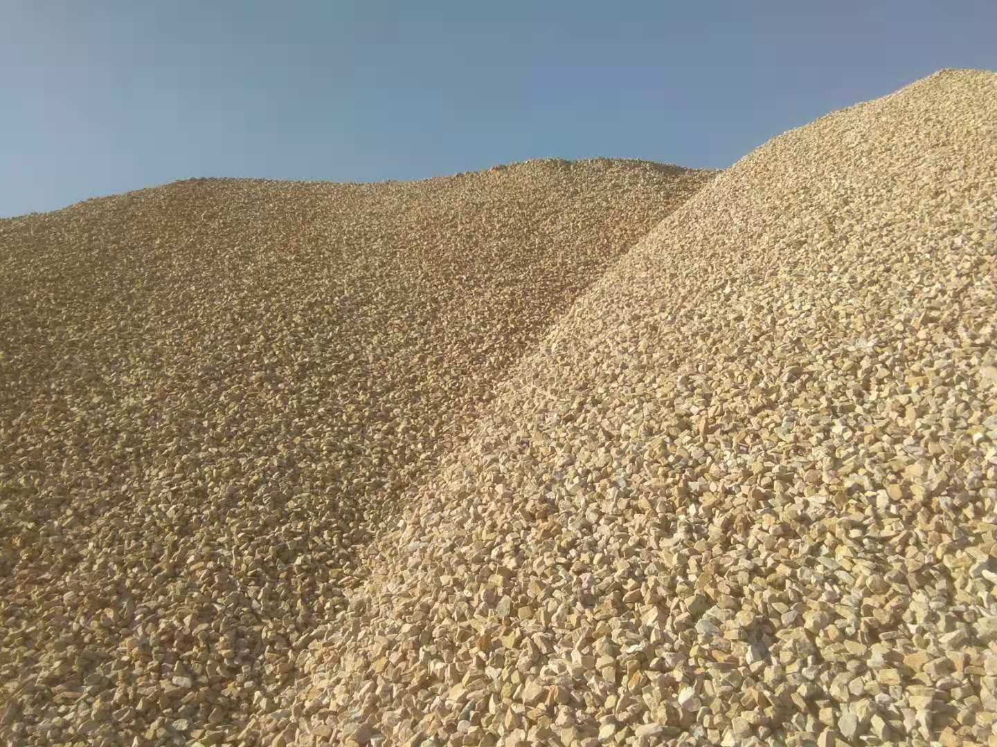 Buy Silica Ore Silica Quartz Sio2 99% from Shandong Hai Steel Co., Ltd ...