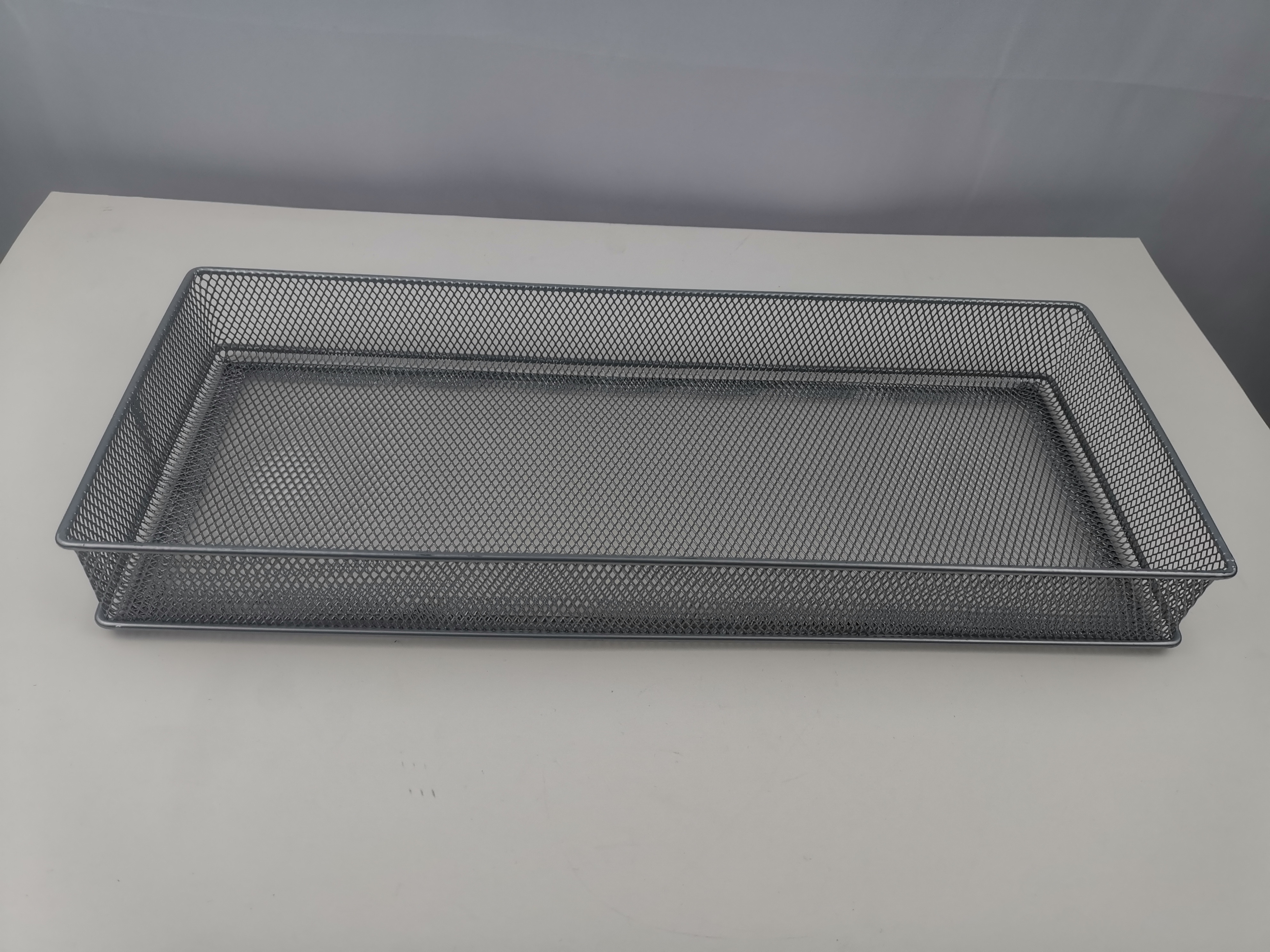 Buy Wire Mesh Cutlery Tray Drawer Organizer With Foam Feet Silverware ...