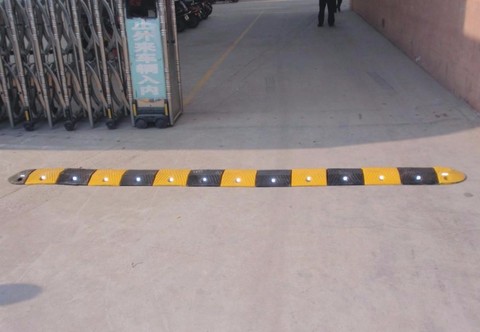 Buy Rubber Speed Road Hump from Shandong Yarhy Rubber Products Co., Ltd ...