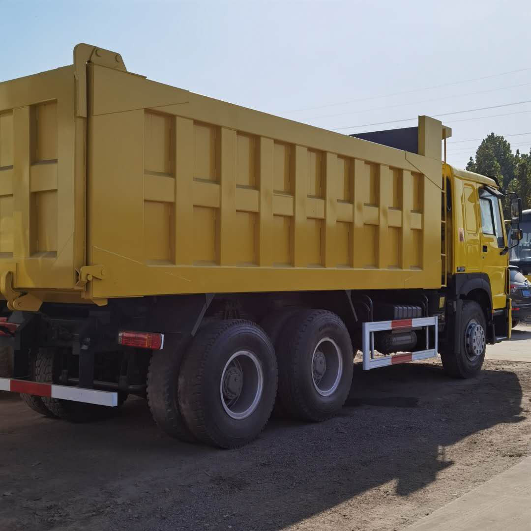 Buy Sino Truck Heavy Duty Truck 70 Tons Loading Capacity Howo Mining ...