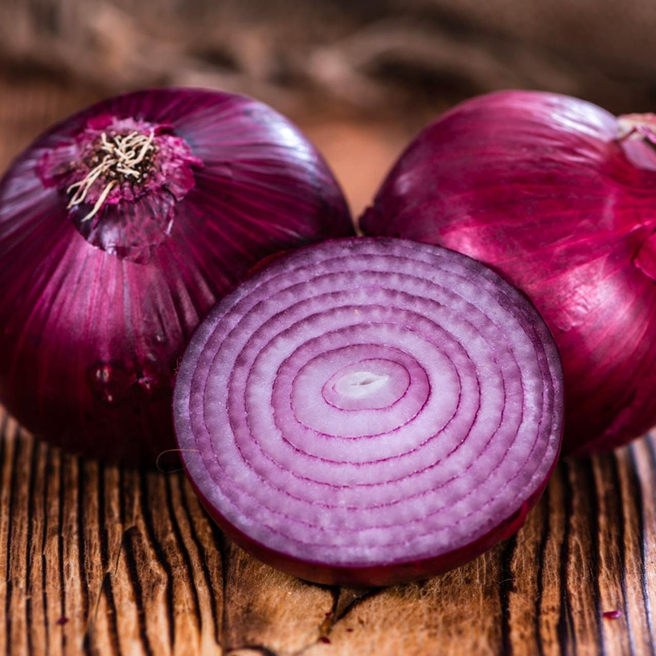 Buy Fresh Red Onion from UVAS SP. Z O.O., Poland | Tradewheel.com