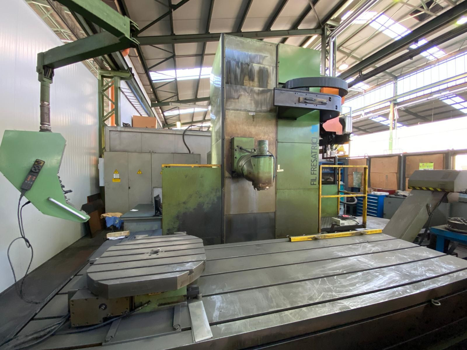 Buy Floor Type Milling Machine Fil Fbm 3000 from Aqualogz, United Arab ...