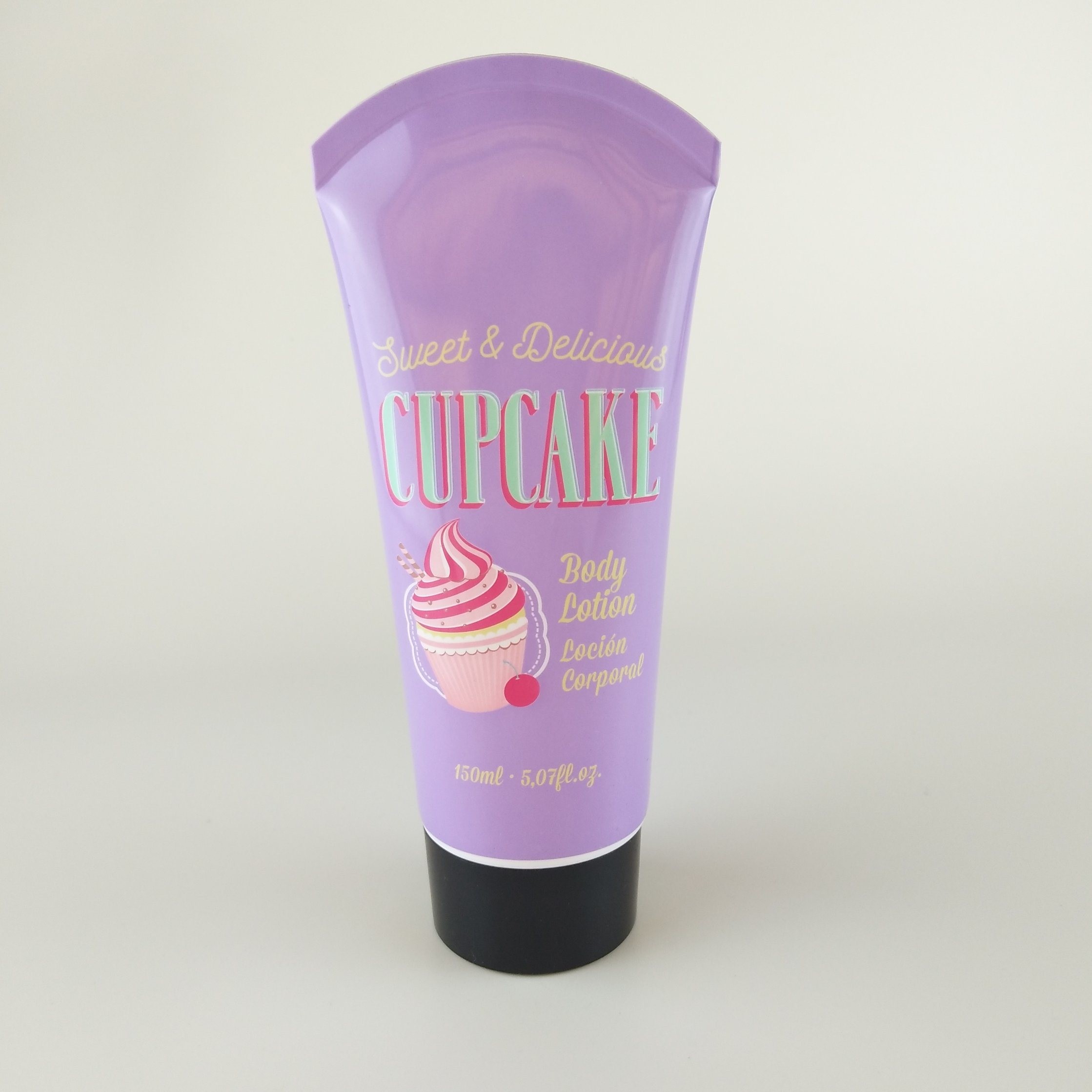 Buy D45mm Costomized Squeeze Plastic Oval Tube from Yangzhou Huijiang ...