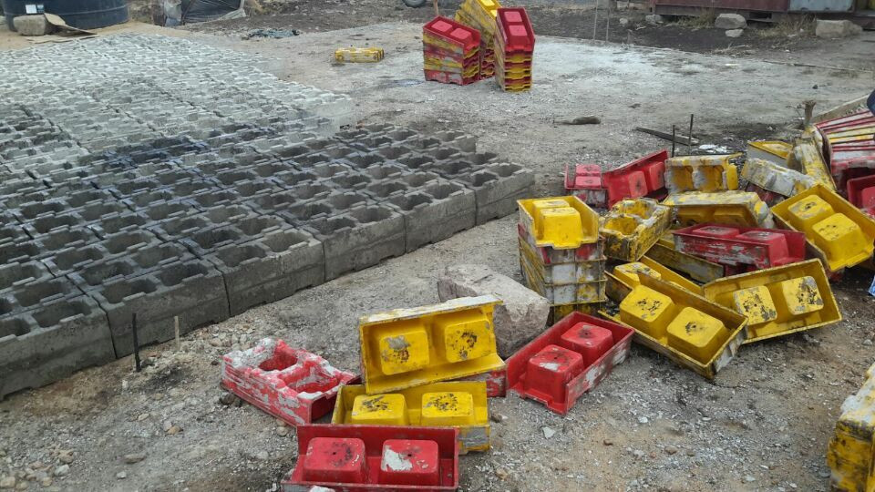 Buy Manual Concrete Hollow Block Mold Philippines from Zhengzhou Ystone ...