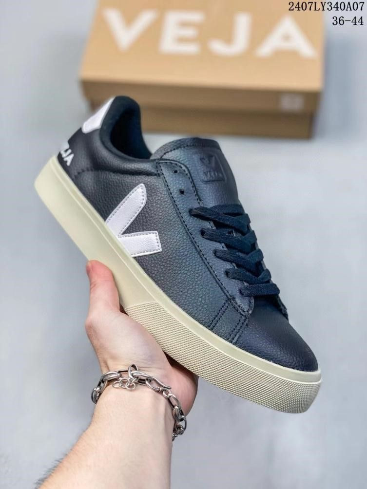 Buy : Men's And Women's Shoes from Putian Licheng district qingpaoya ...