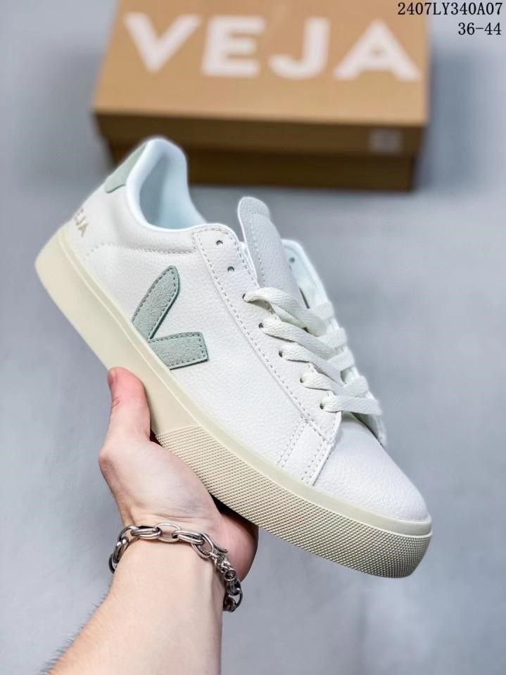 Buy : Men's And Women's Shoes from Putian Licheng district qingpaoya ...