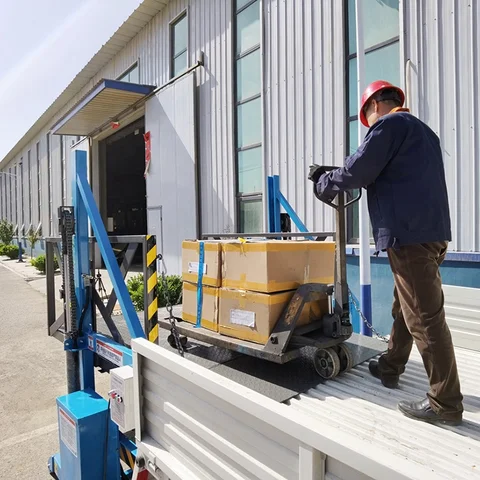 Buy Hydraulic Vertical Lift Work Platform Mobile Loading And Unloading ...