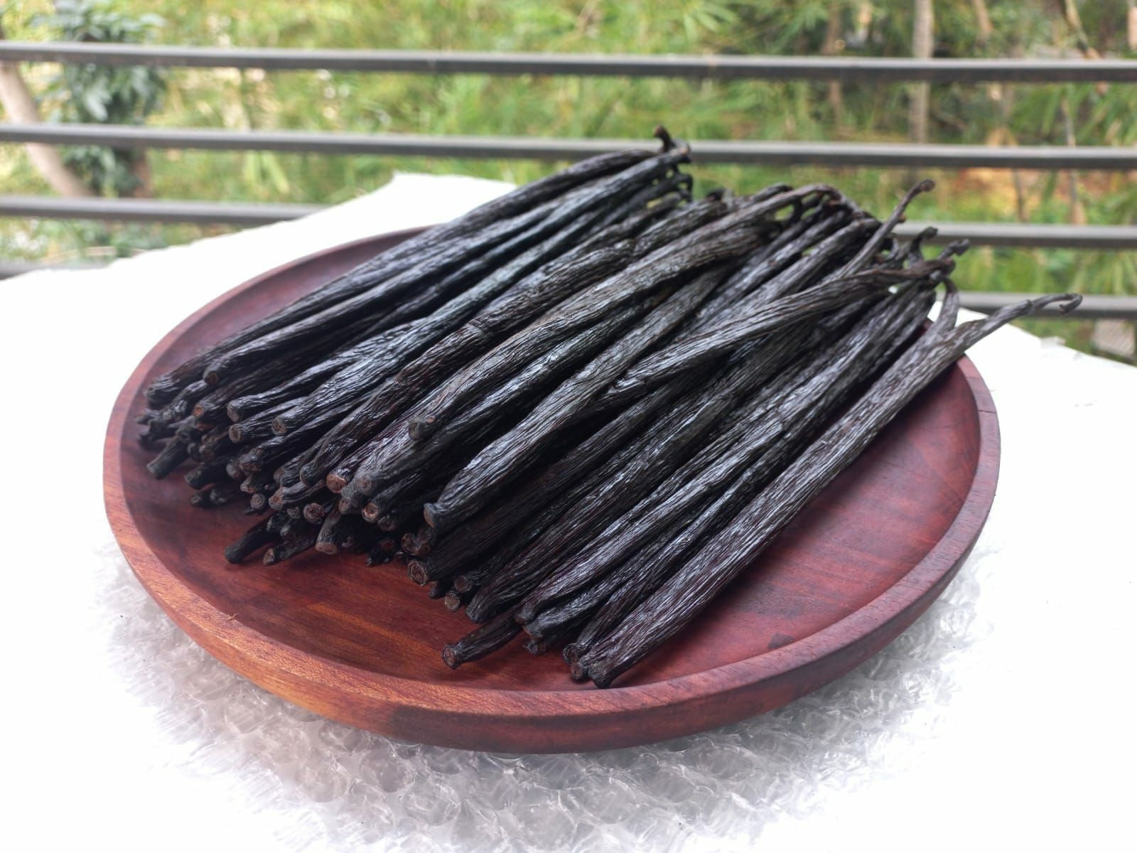 Buy Madagascar Vanilla Beans: Variety List from Mission J.A.D.E., USA ...